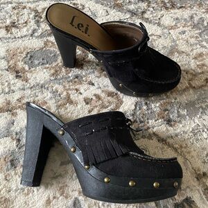 lei | Shoes | Vintage Lei 9s Platform High Heel Clogs Faux Suede Fringe ...